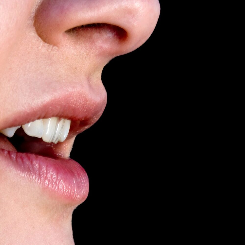 Caseum amigdalar: causas, síntomas y tratamiento | Dentinos